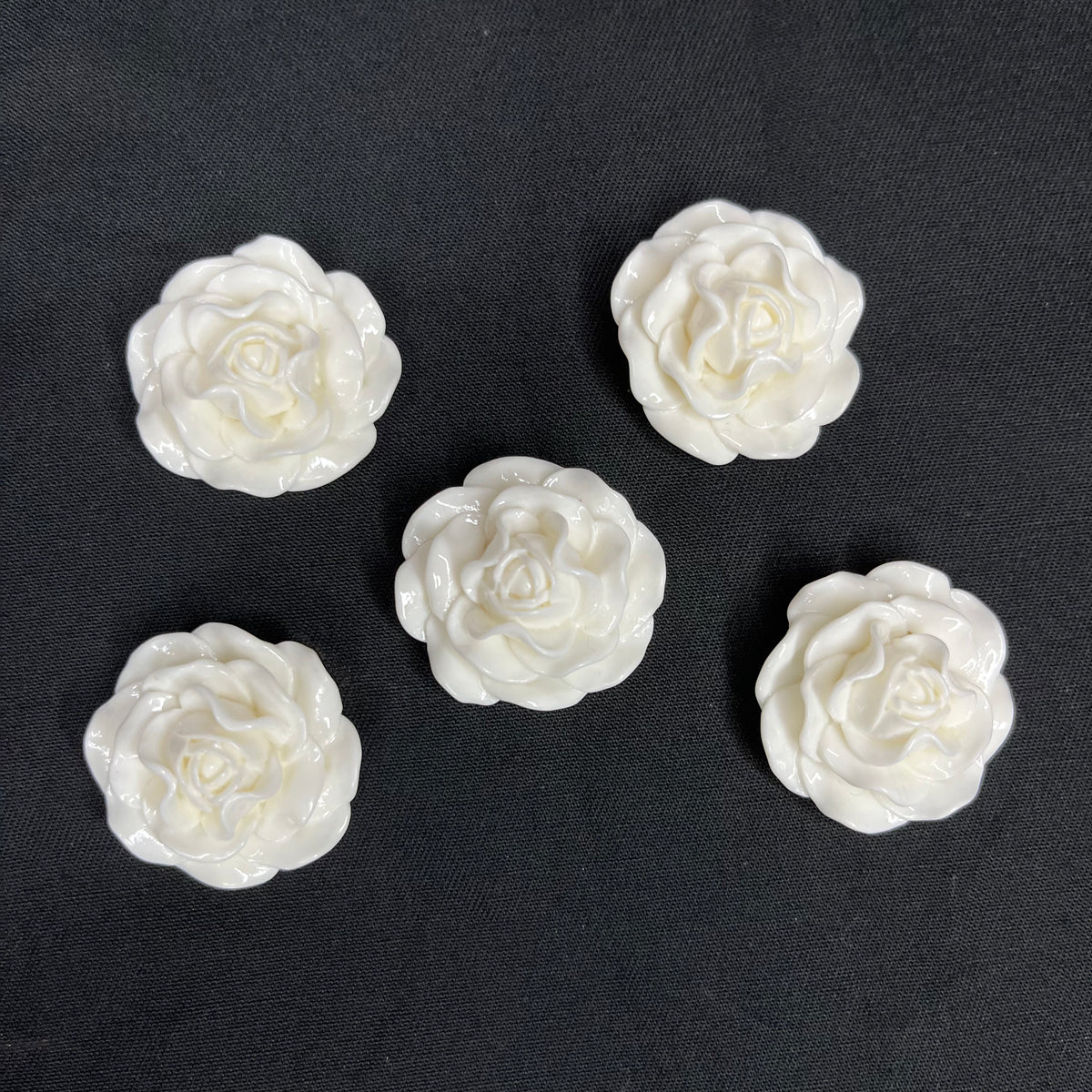 Large Resin Rose- 5 Pack – Pretty Gets Gritty