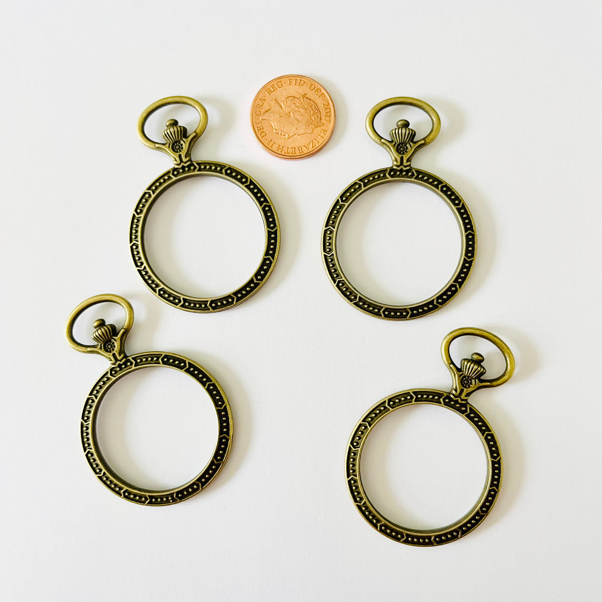 Pocket Watch Frame- 4 pack – Pretty Gets Gritty