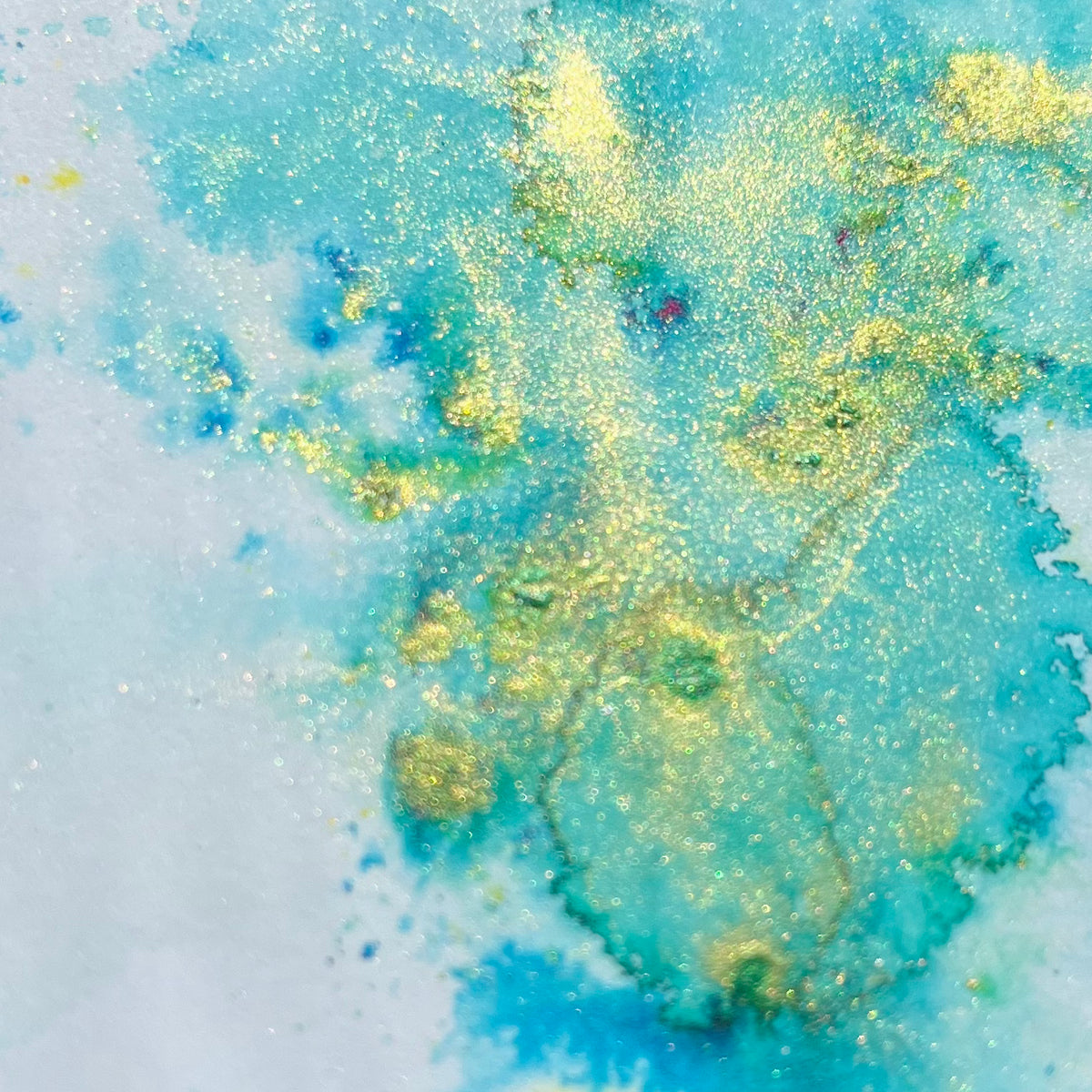 Pretty Explosion Powder Attis – Pretty Gets Gritty